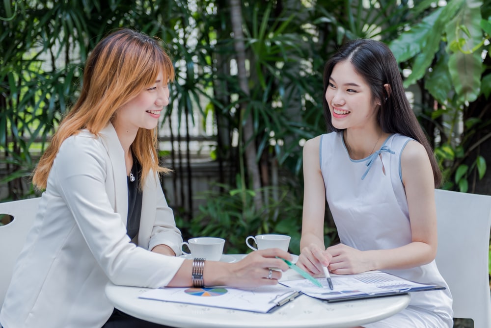 Sisternet - Coba 4 Tips Agar Percaya Diri Saat Harus Berbicara Dengan ... Sisternet - Coba 4 Tips Agar Percaya Diri Saat Harus Berbicara Dengan ...